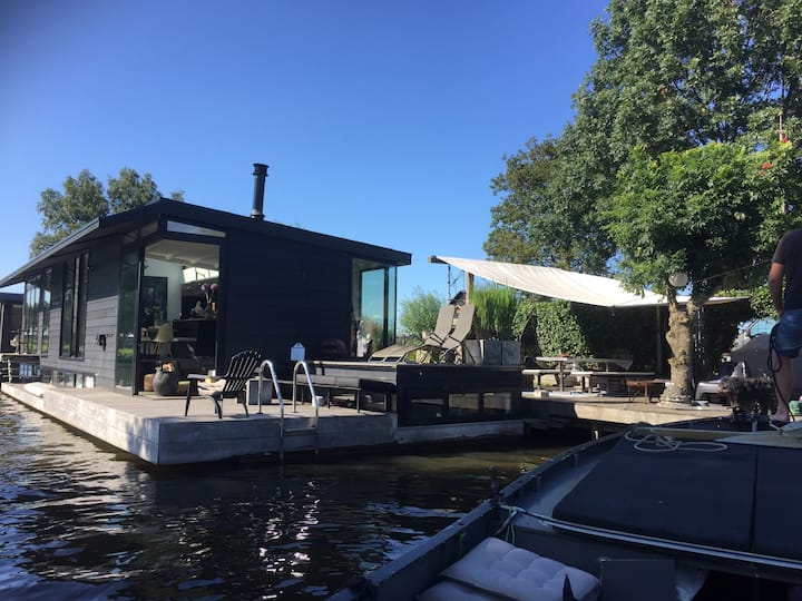 Prachtige Moderne Woonark Heel Vrij - Pays-Bas