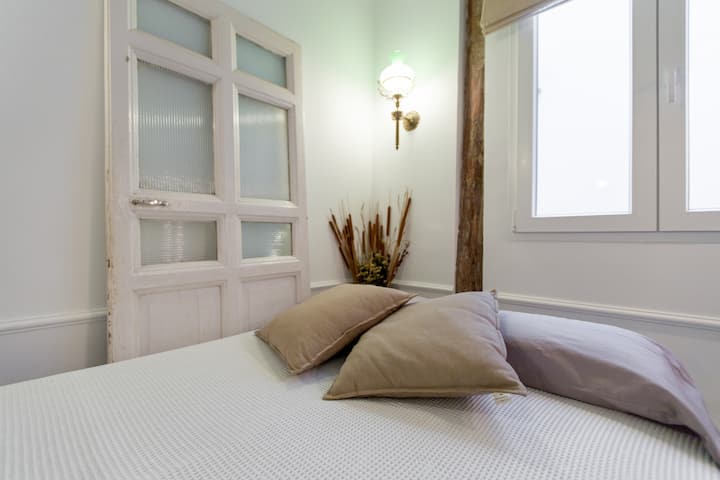 Chic Apartment In The Center - Madrid