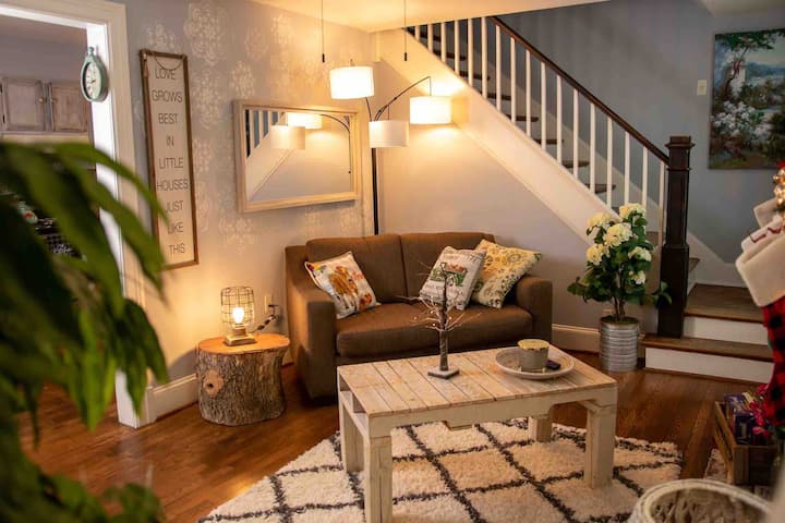 The Farmhouse-ish Place - Winchester, VA