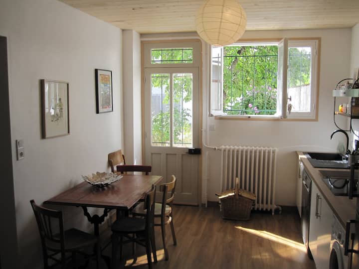 Maison 3 Chambres Jardin Proche Centre-ville - La Rochelle