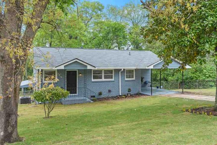 Elegant Home Near Golf Course - Augusta, GA