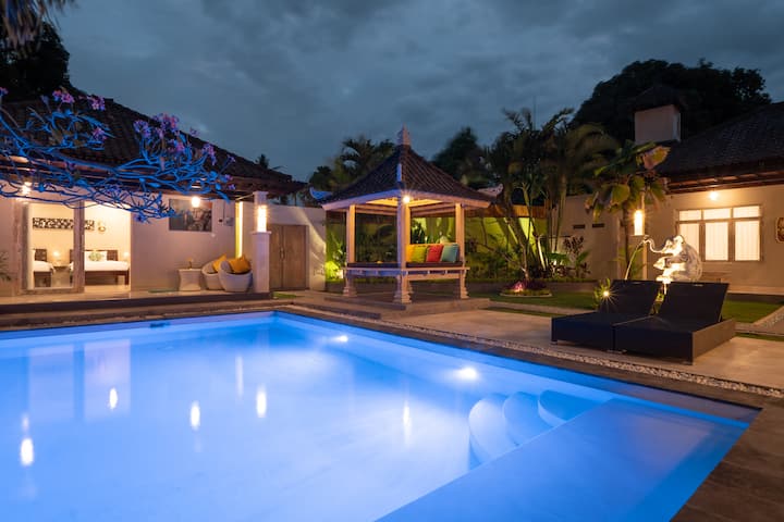 The Catur Villa Drupadi - Segar Villa Suite 6br - Seminyak