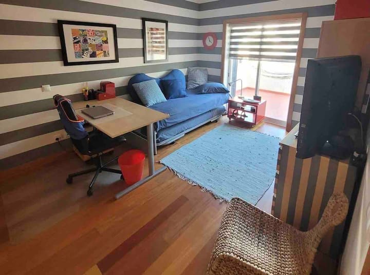 Quarto Com Terraço Perto Da Praia - Oeiras