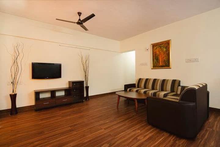 Modern Furnished 3 Br Apartment - Hub Of Chennai - Čenaj