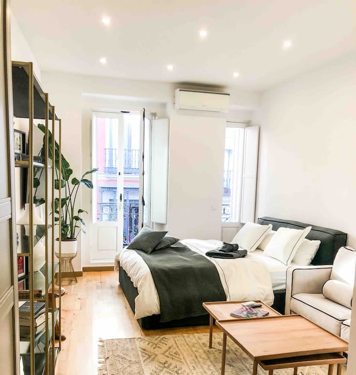 Sunny Apartment, Chueca, Gran Vía. ¡Two Balconies! - Madrid