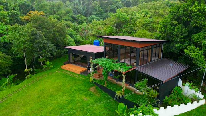 Glasshouse With Overlooking View In Laguna - Amadeo