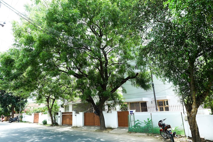 Spadunit Annexe  I Floor Ac Twin Room Deluxe - Coimbatore