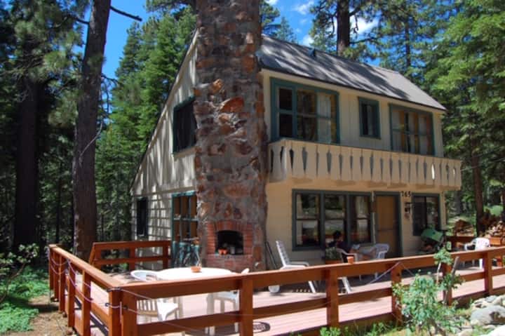 Charming Lundell Cabin - Tahoe City, CA