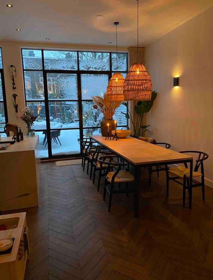 Enjoy This Cozy, Stylish Home With Fireplace - Zandvoort