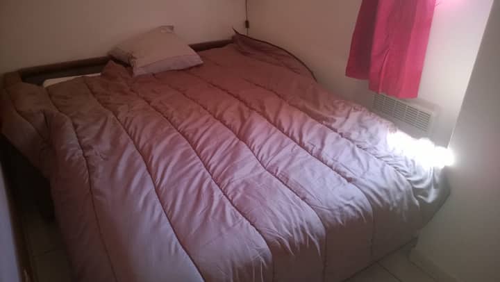 Petite Chambre Pour Voyageurs - Sisteron