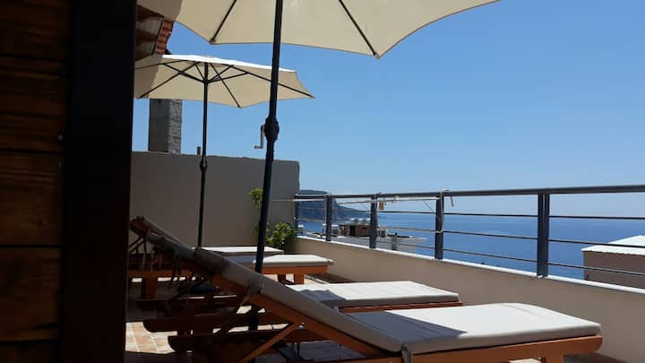 Bourbos Rooms 2 - Himarë