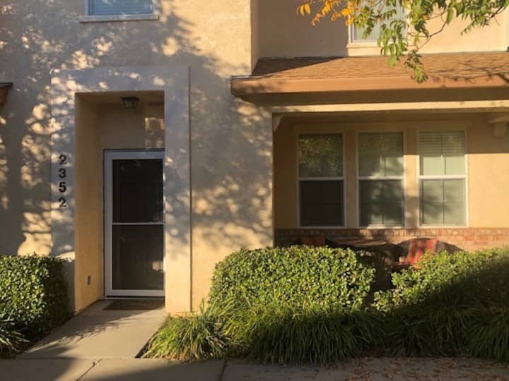 Mi Casa, Su Casa - Redding, CA
