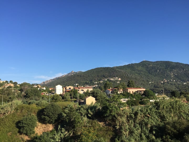 Entre Ville Et Maquis - Ajaccio