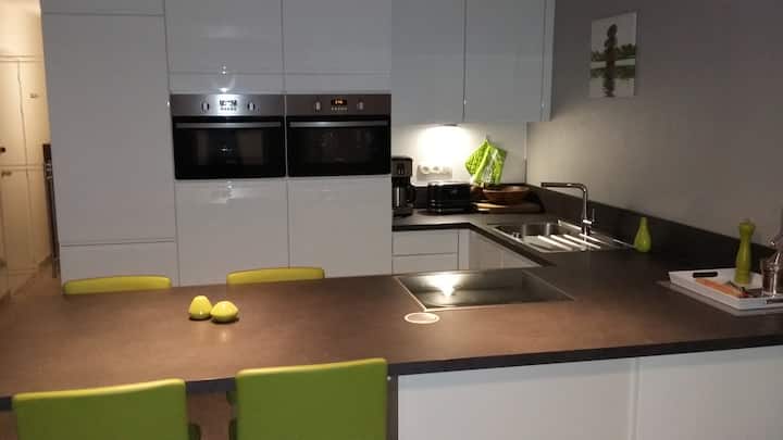 Volledig Gerenoveerd Appartement Nabij Zeedijk - Nieuport