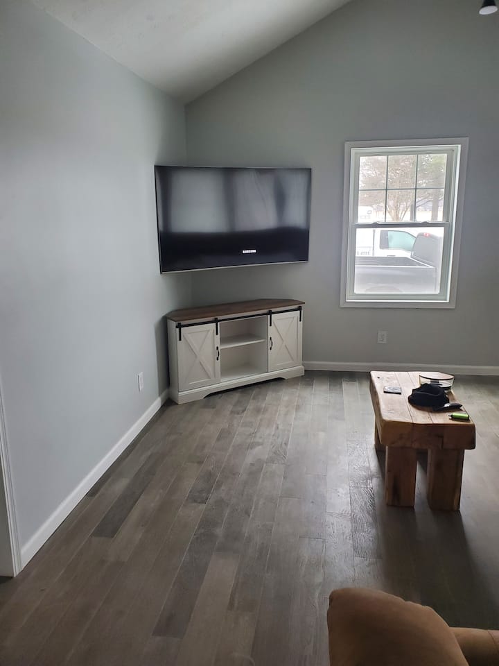 Peaceful Setting 1-bedroom In The Country. - Henderson, KY