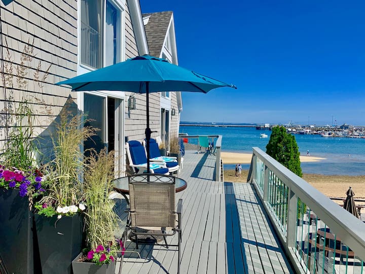 Fabulous Beachfront ~ Wharf 2 Bedroom W/ A/c - Provincetown, MA