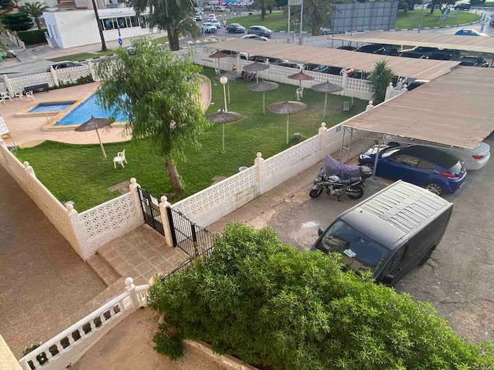 Luminoso Apartamento Con Piscina Y Parking - La Zenia