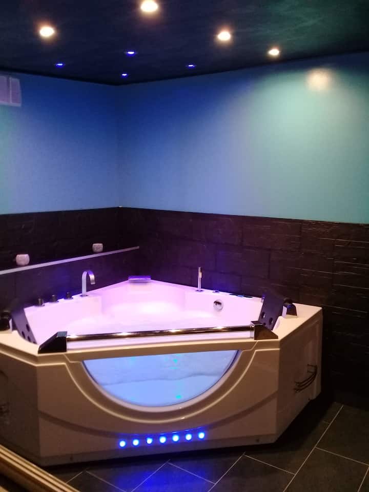 Cap D'agde Terrain,chalet Jacuzzi Privatif,clim - Vias
