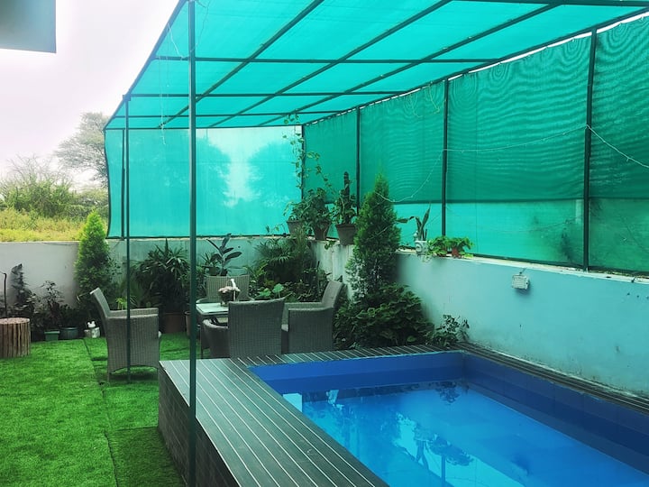 New Bungalow With Swimming Pool And Pool Table - Chandigarh