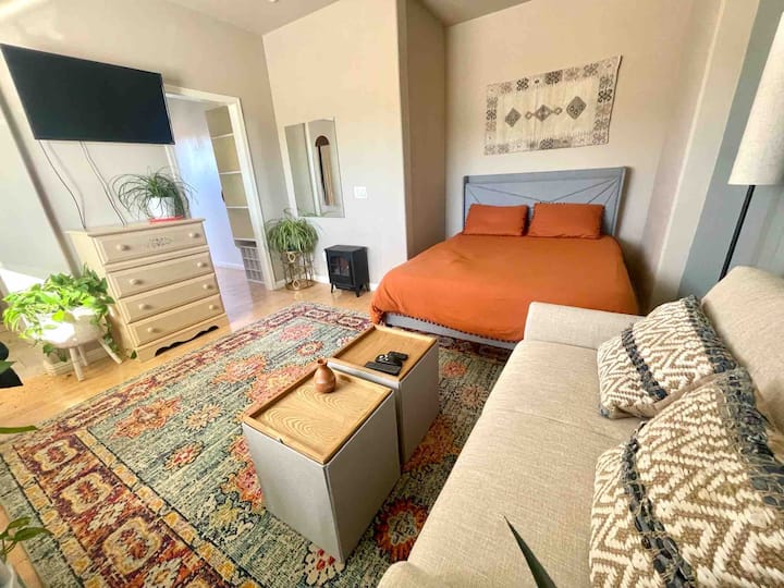 Immaculate Studio In Queen Creek | Spotless Oasis! - Queen Creek, AZ