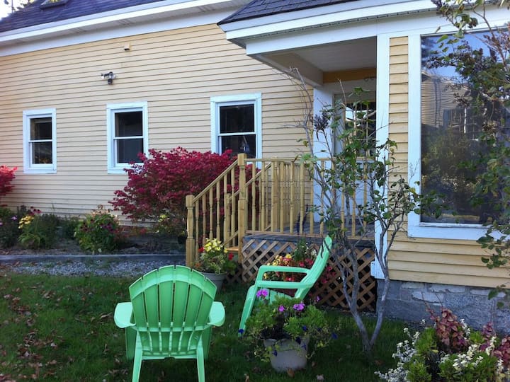 Private, Spacious 1 Bedroom, 1 Bathroom Apartment - The Bluffs, Mt Desert