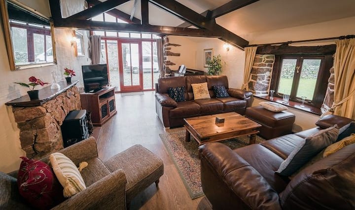 Wastwater Cottage, 4 * Select Cottages, Sleeps 8 - Eskdale