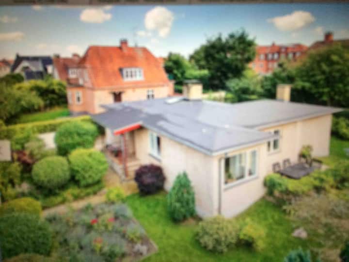 House Close To City Center, But Calm Green Area. - Copenaghen