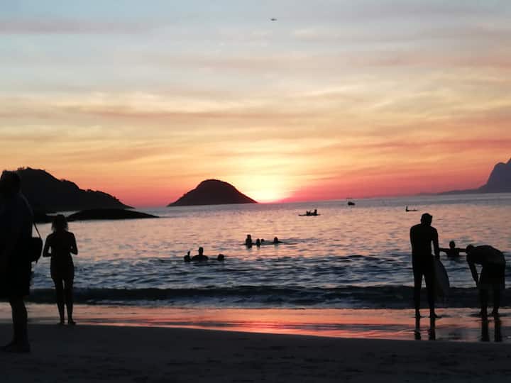 Whole House, Pool And  Charcoal Grill At Beach. - Niterói