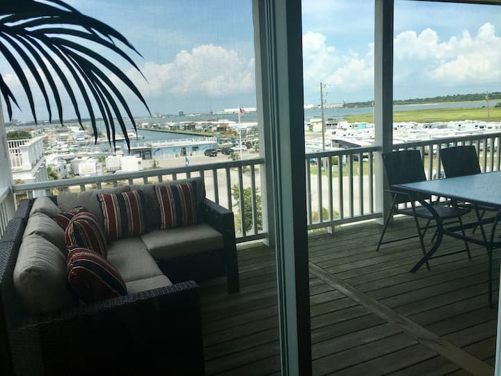 Stunning 3 Story Cottage  Ocean & Sound Views With Beach Access - Beaufort