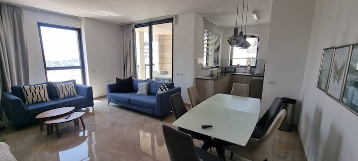 Royal Suites Apartments- Jtower 3bd #G51 Floor 6 - Jerusalem