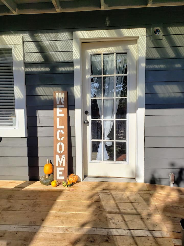 Spacious Tiny Home Near Henderson Center - サモア, CA