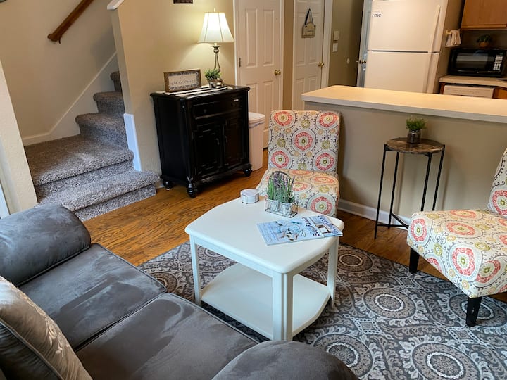Comfy Condo Near University Of Tennessee - Knoxville, TN