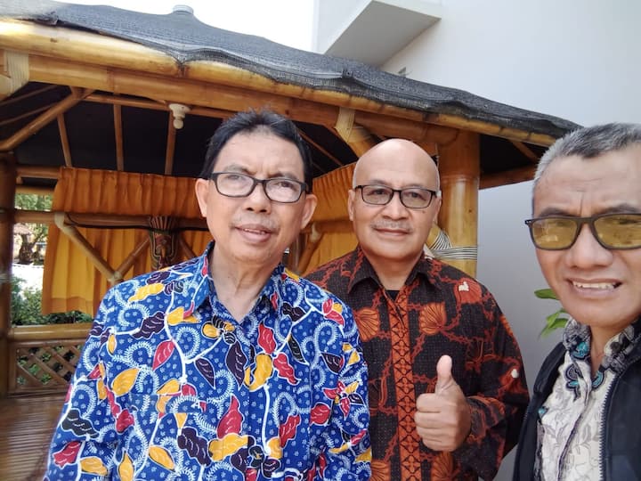 Manggis Syariah Homestay Jember. - Jember