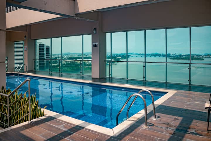 Hermoso Lugar Con Vista Al Río Guayas - Guayaquil