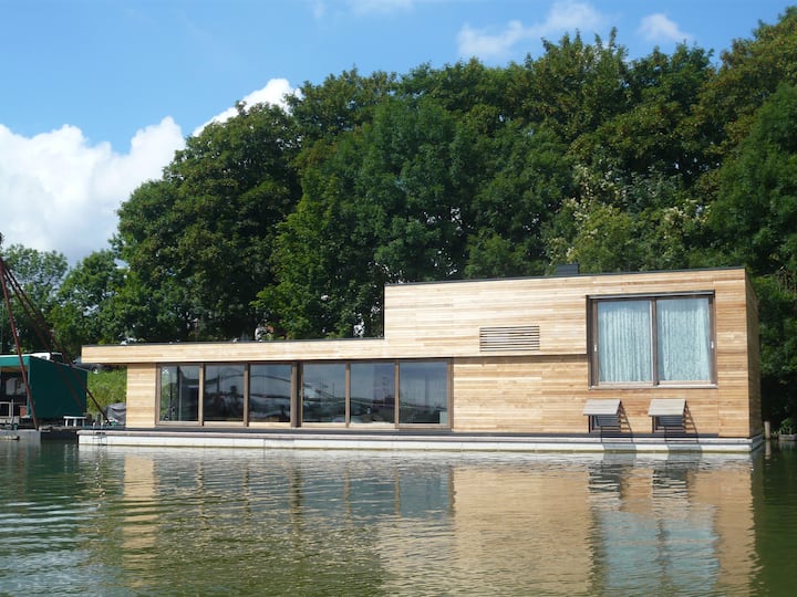 Ruime Watervilla In Amsterdam Met Tuin Aan Het Ij - Ámsterdam