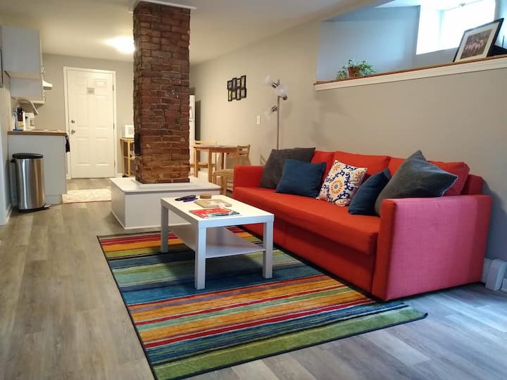 Comfy Munjoy Hill Getaway With Private Entrance - Portland, ME