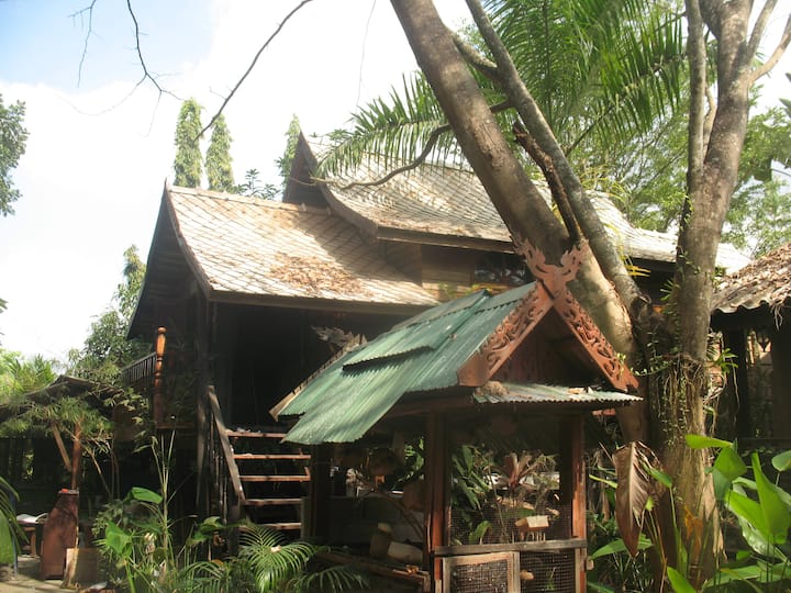 Teak House In A Topical Garden - Hang Dong