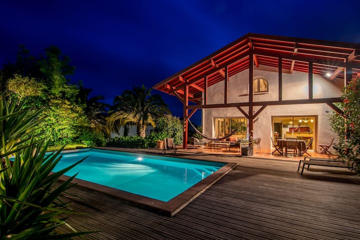 Villa D'arcangues, Charme Néo-basque, 4*, Piscine - Arbonne