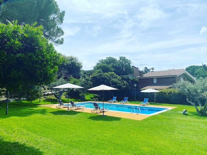 Apart. Con Jardín Y Piscina Privada - Granollers