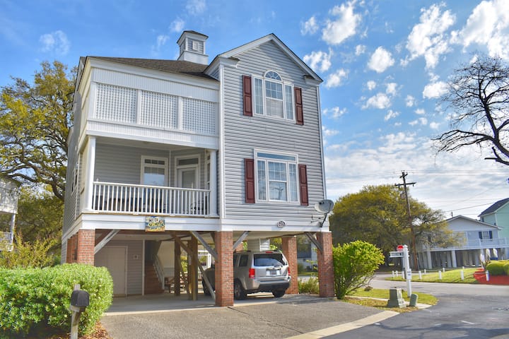 Surfside Beach Vacation Home: One Block To Beach - Surfside Beach, SC