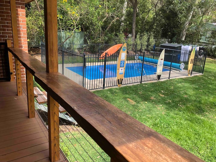 Aracalm Beach House With Pool.dog Friendly Inside - South West Rocks