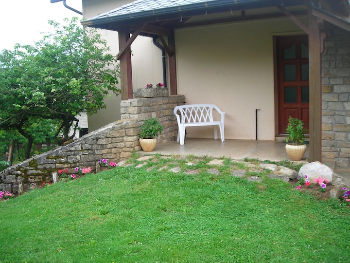 Gîte 4 Chambres, Wifi, Jardin Fermé - Sévérac-le-Château
