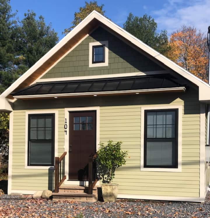 Home In Saratoga Springs - Saratoga Springs, NY