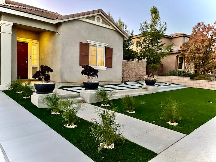 Old Quarry, Golf Views - Jurupa Valley, CA