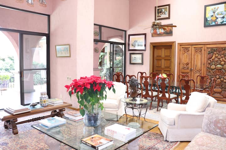 Hermosa Villa Con Alberca Caliente En Cuernavaca - Cuernavaca