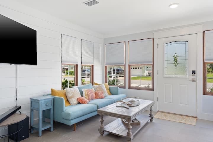 Grand Sand And Ocean Lovers Beach House - Camp Helen State Park, Panama City Beach