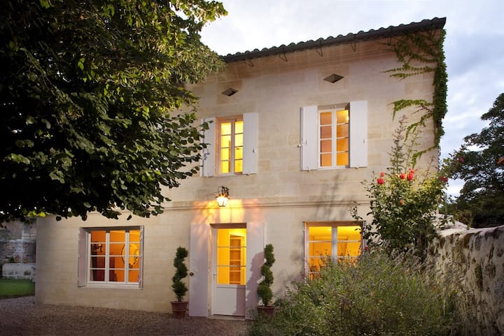Luxury Maison Des Cordeliers - Saint-Émilion