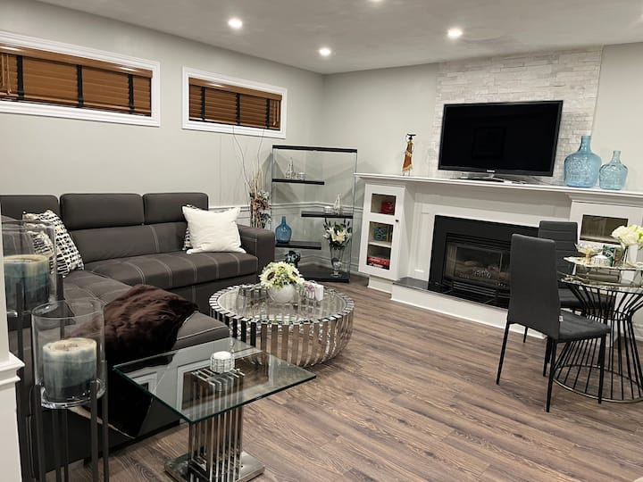 Cozy Basement Near Lakeshore - Mississauga