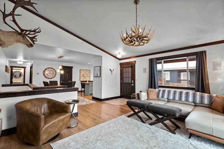 Whitefish Townhouse “Fox Den”sleeps12 - Whitefish, MT