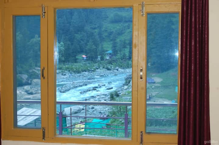 Luxury Room With Balcony - Barot